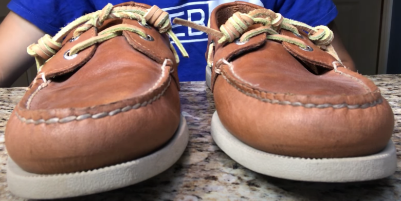 How to Tie Sperrys Leather Laces? - LeatherProfy