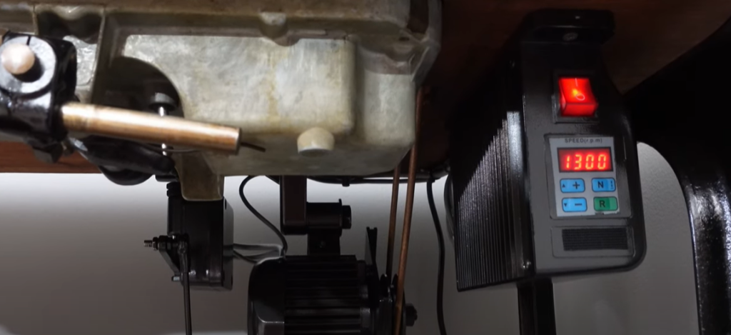 Singer 241-2 Leather Sewing Machine Review - LeatherProfy