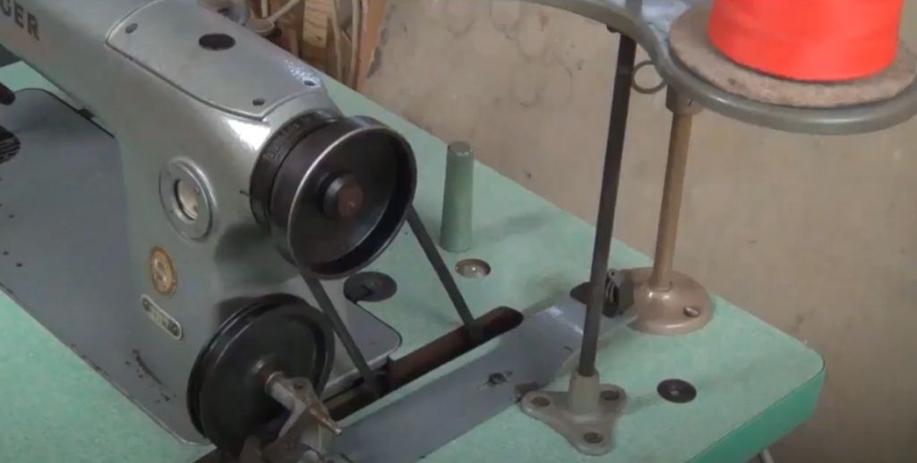 Singer 281-1 Leather Sewing Machine Review - LeatherProfy