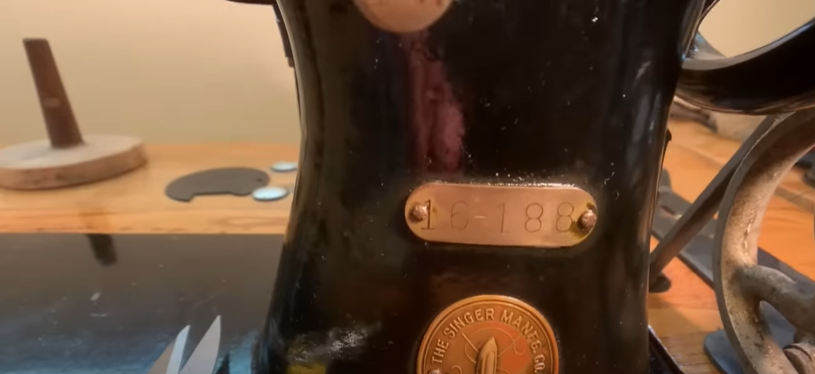 Singer 16-188 Leather Sewing Machine Review - LeatherProfy